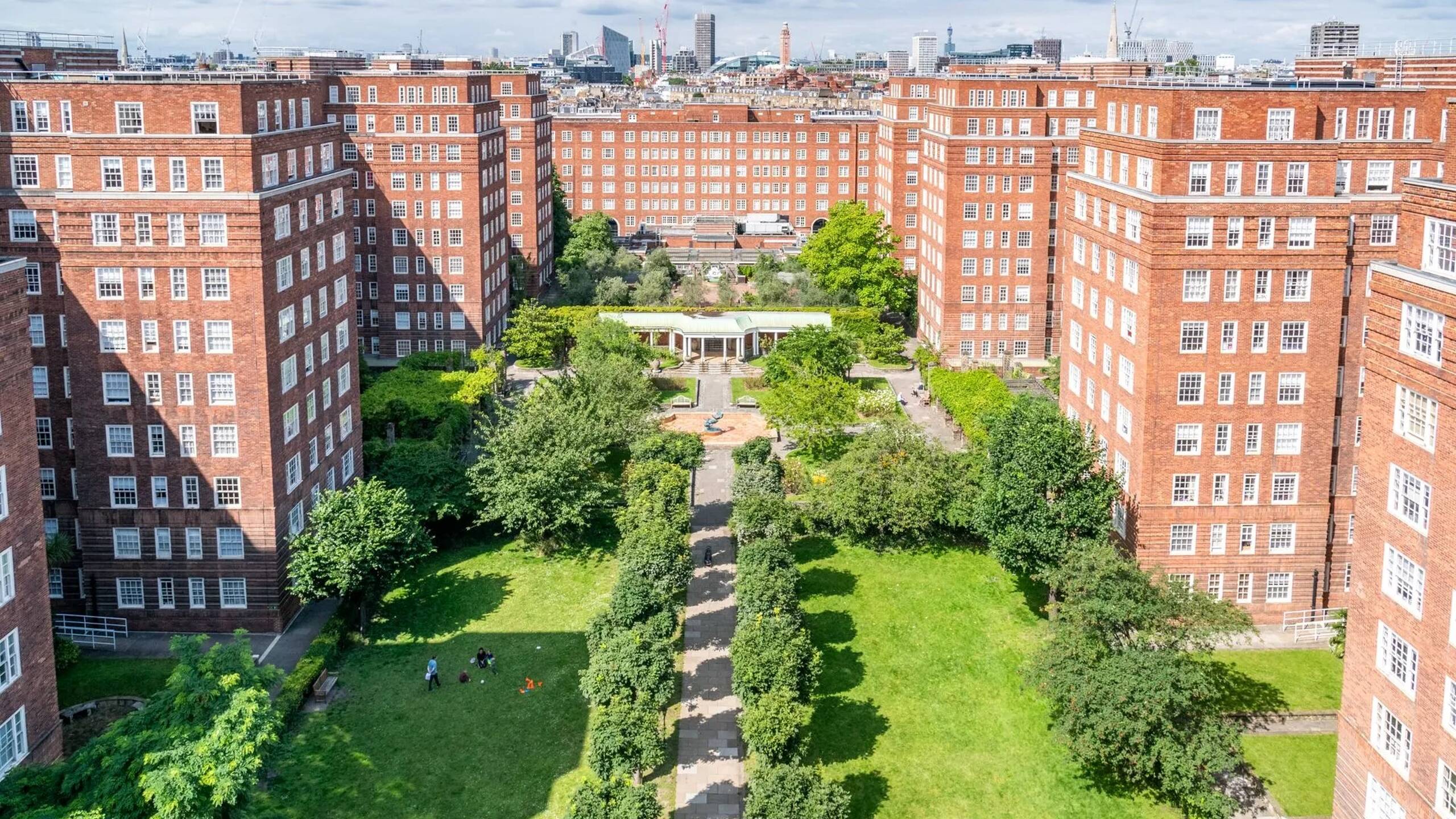 Retrofit Dolphin Square: Sustainable Living in Pimlico