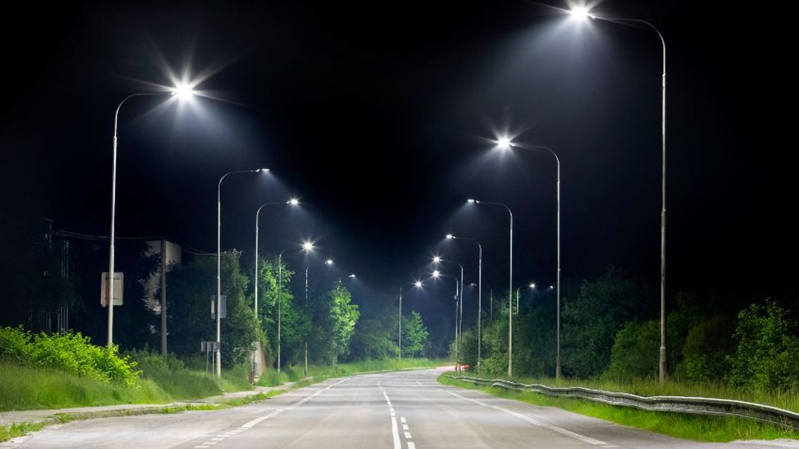 Reducing the emissions of LED streetlights - Springwise